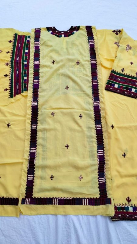 Baloch traditional dresses | Murgh panj | Balochi doch| - Balochi ...