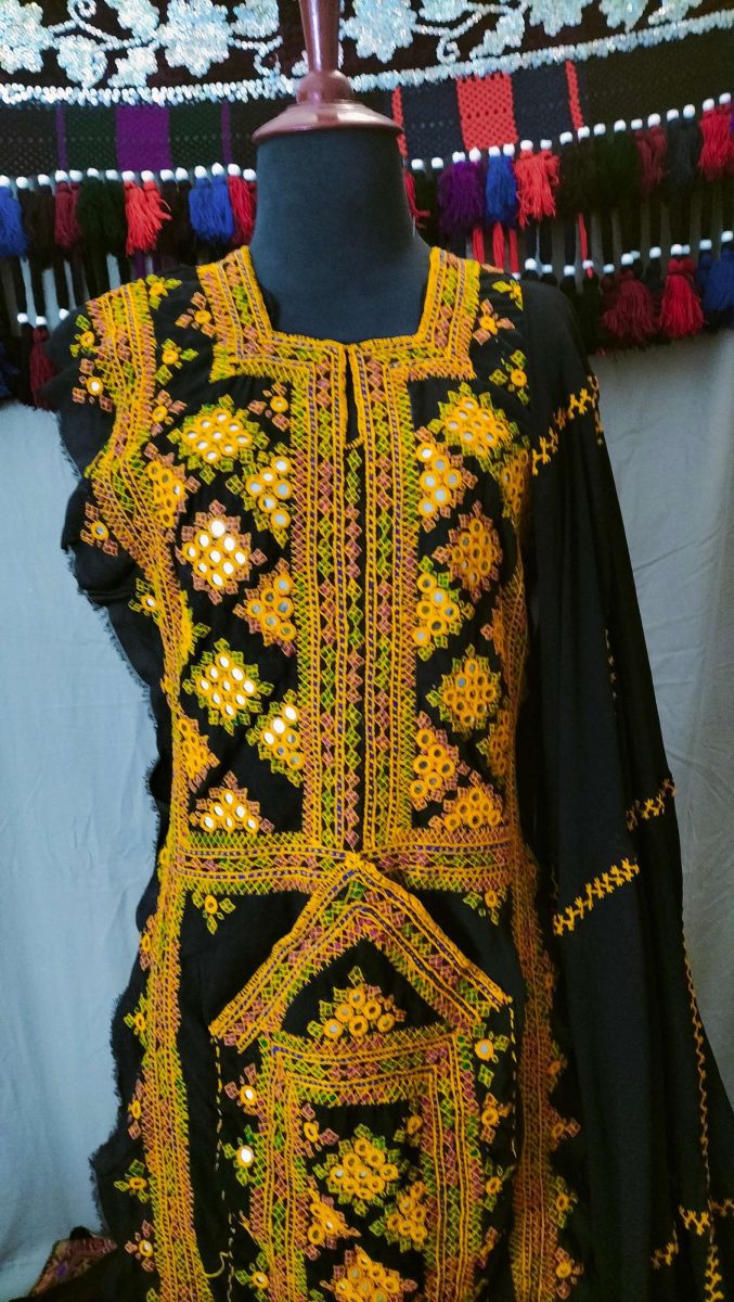 Hand made balochi dress | Quetta Doch | Chawar | - Balochi Traditional ...