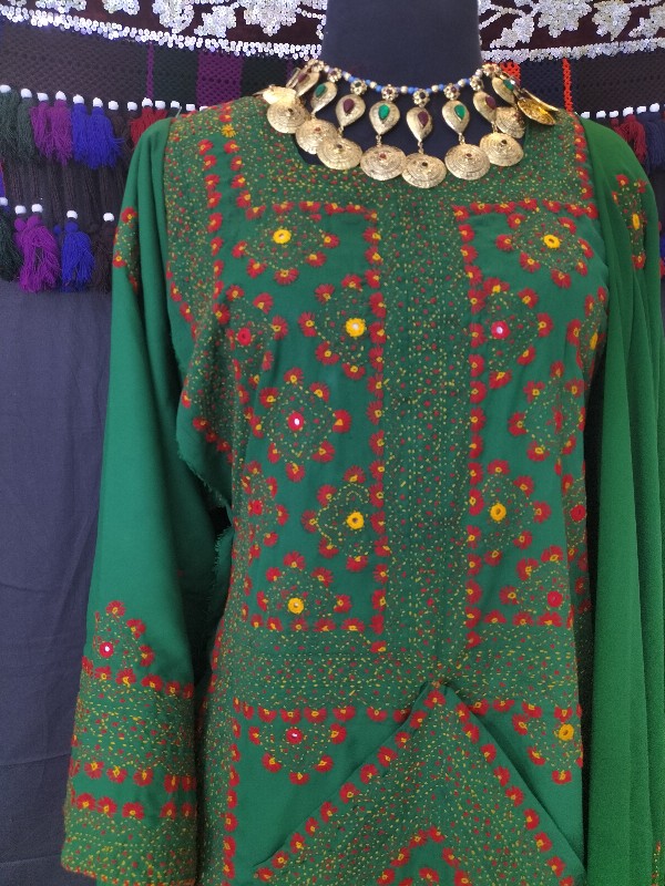 Hand Made Balochi Dress | Shoolok | Running stitch - Balochi ...